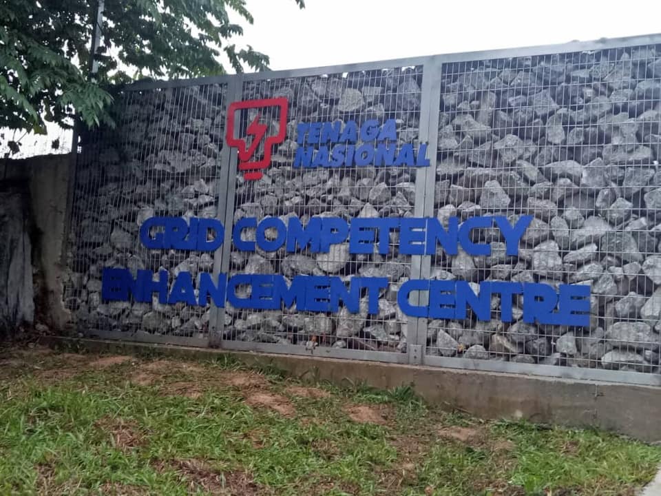 2D Signage - Normal Signboard | M2 Signages