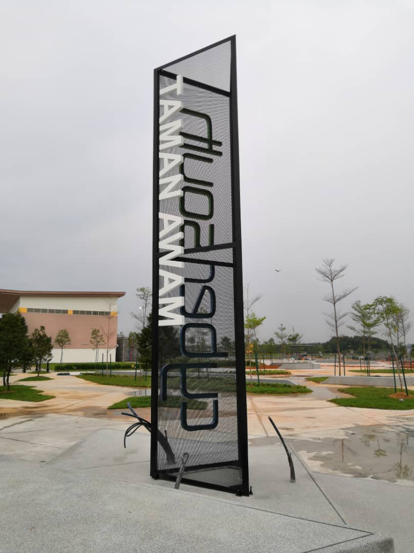 Unipole - Plyon Sign | M2 Signages