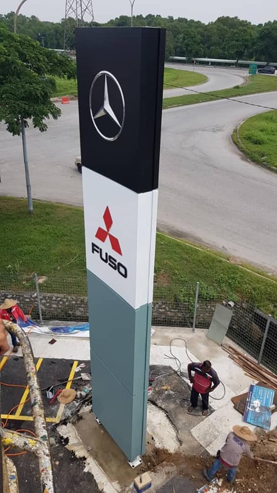 Unipole - Plyon Sign | M2 Signages