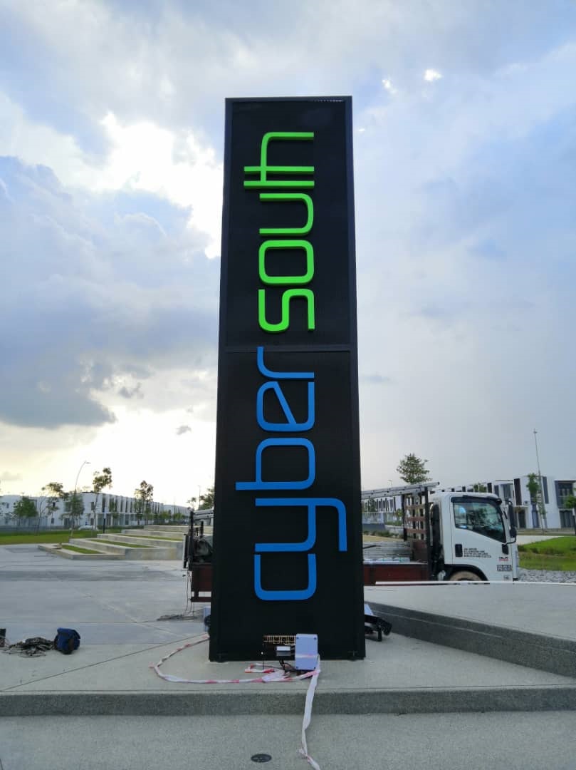 Unipole - Plyon Sign | M2 Signages